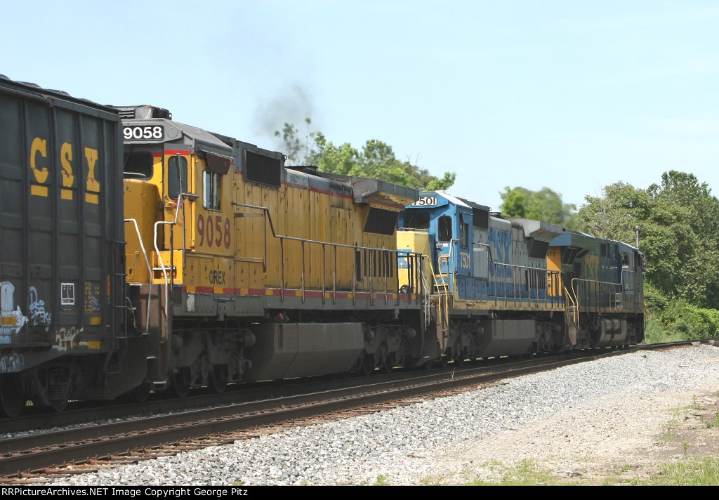 CSX train Q410